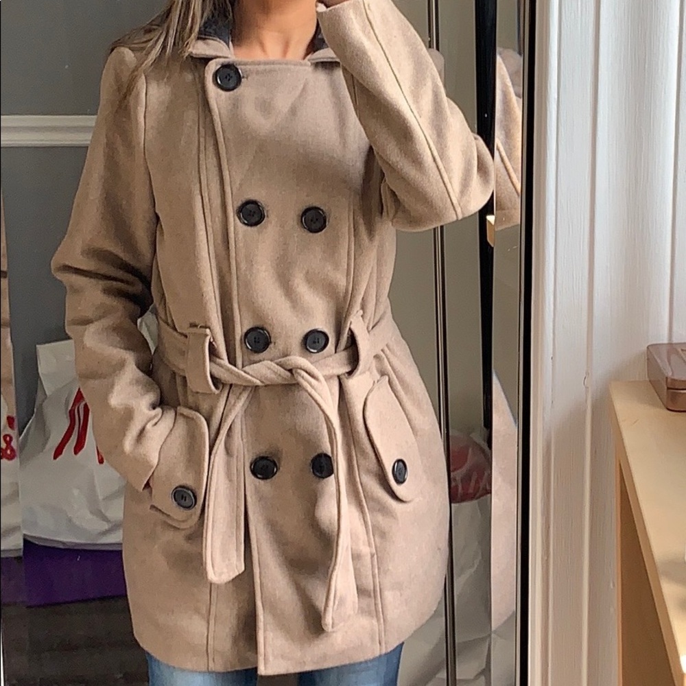 Sand Color Coat - Gem